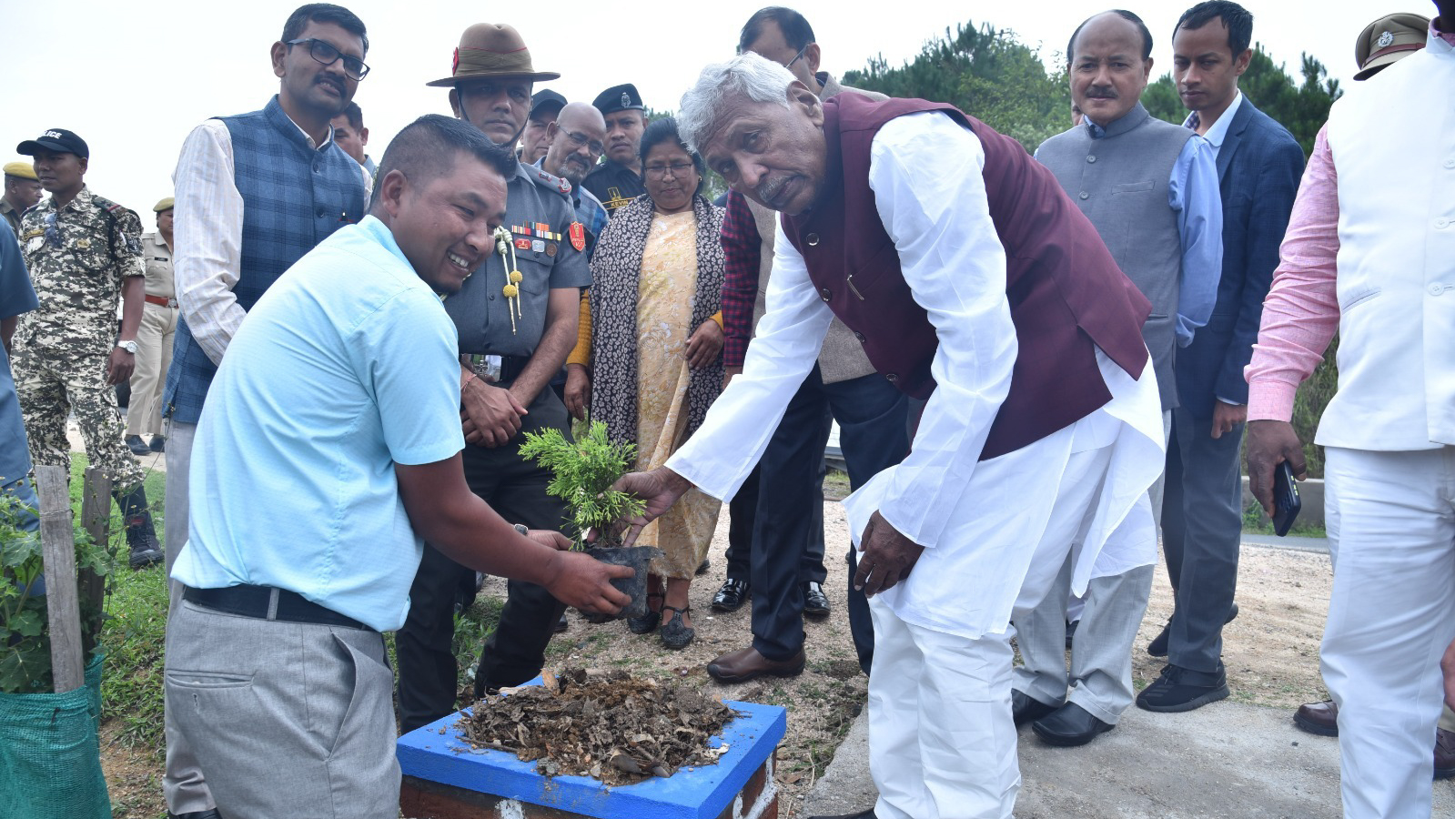 MEGHALAYA GOVERNOR INSPECT MAWKYRWAT 100 BEDED HOSPITAL, MAWPHLANG ...